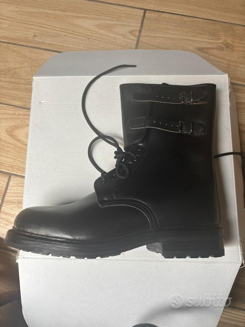Stivali/Anfibi neri in 100% Vera Pelle Misura 42 - Abbigliamento e ...