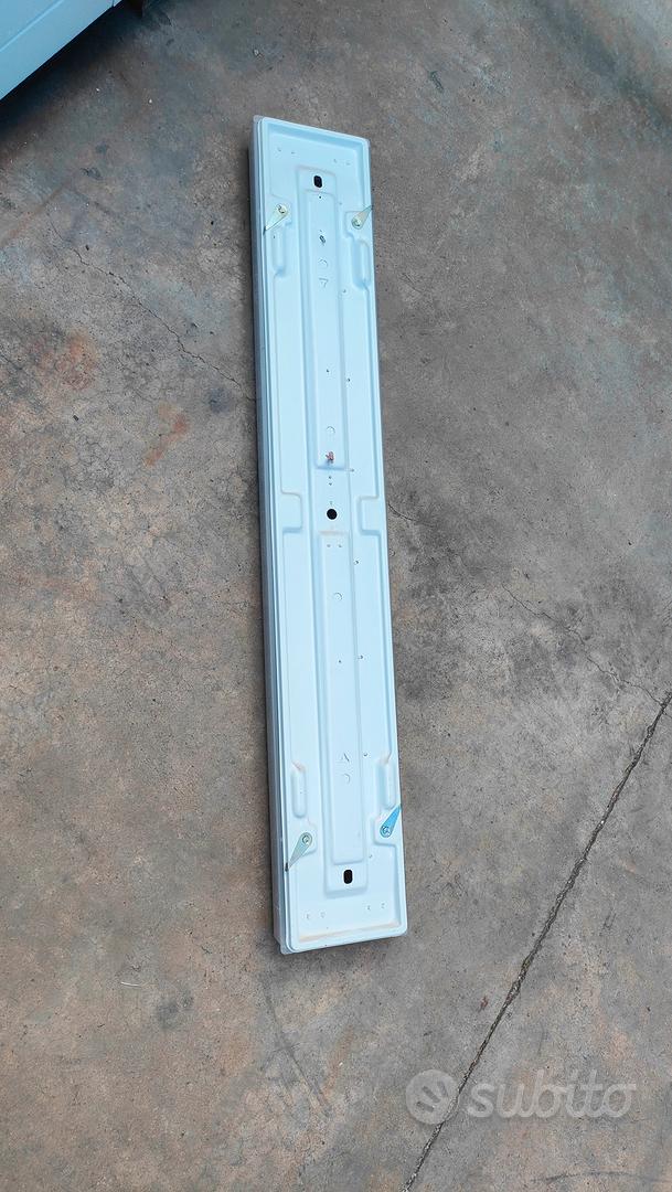 8 lampade a neon - Arredamento e Casalinghi In vendita a Sassari