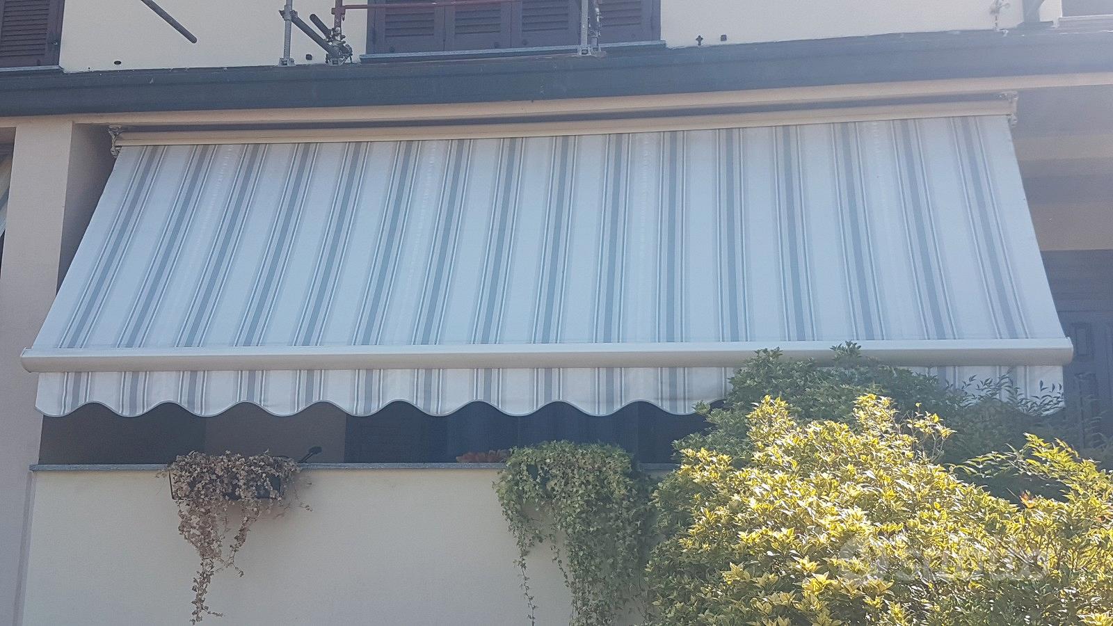 Tende da sole da esterno - Arredamento e Casalinghi In vendita a Monza ...