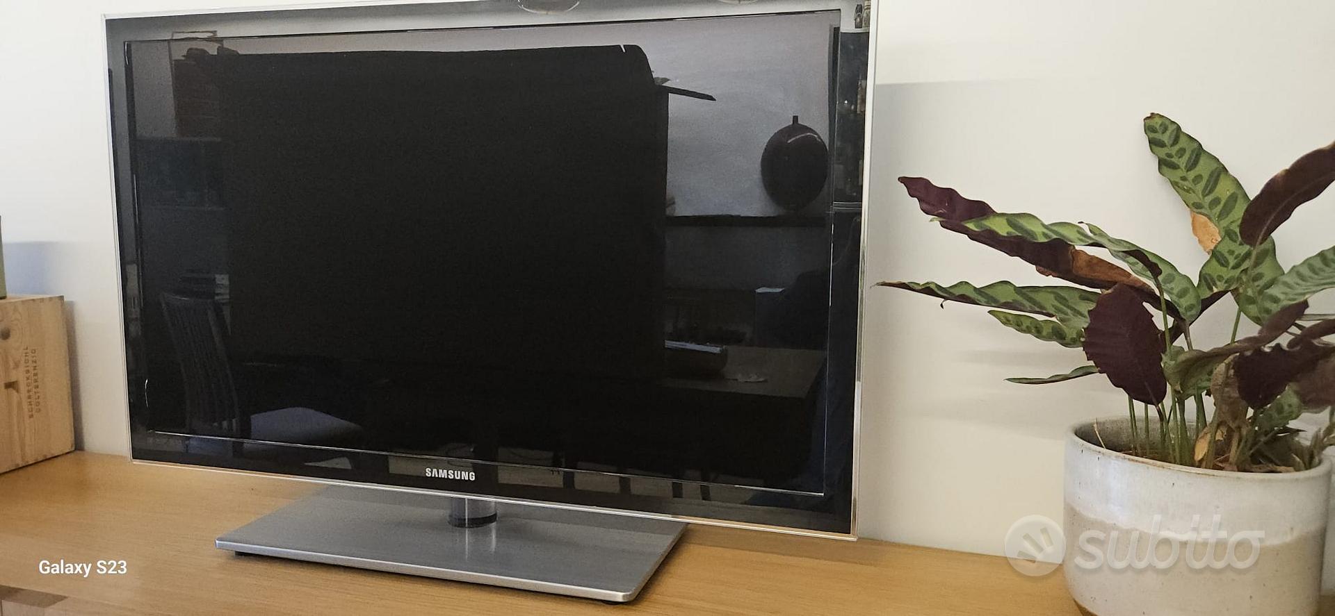 TV 40" samsung Led - Audio/Video In vendita a Roma