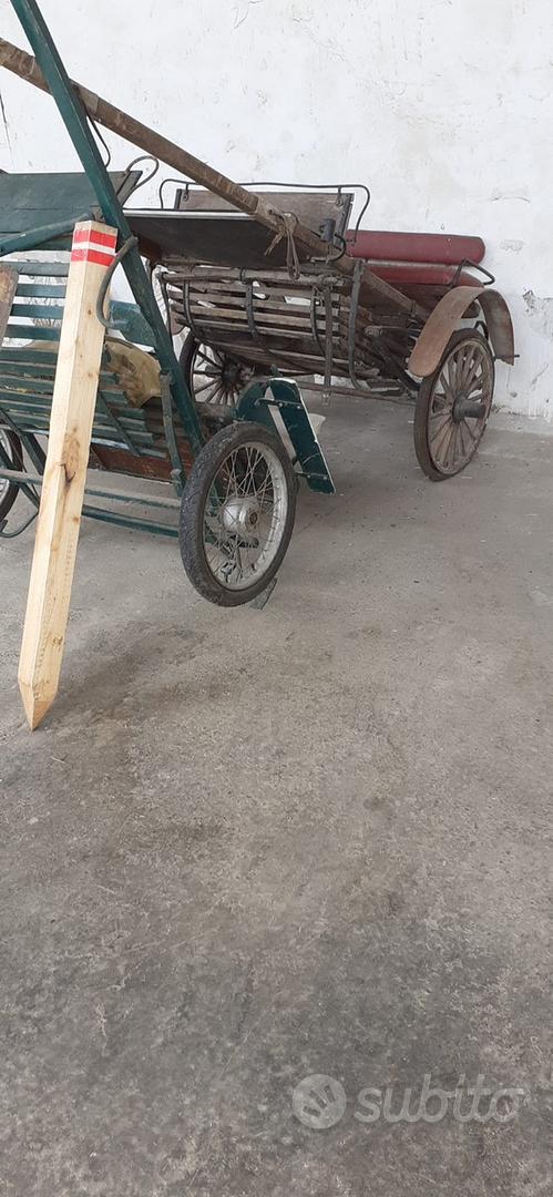 Calesse antico per cavallo - Accessori per animali In vendita a Brescia