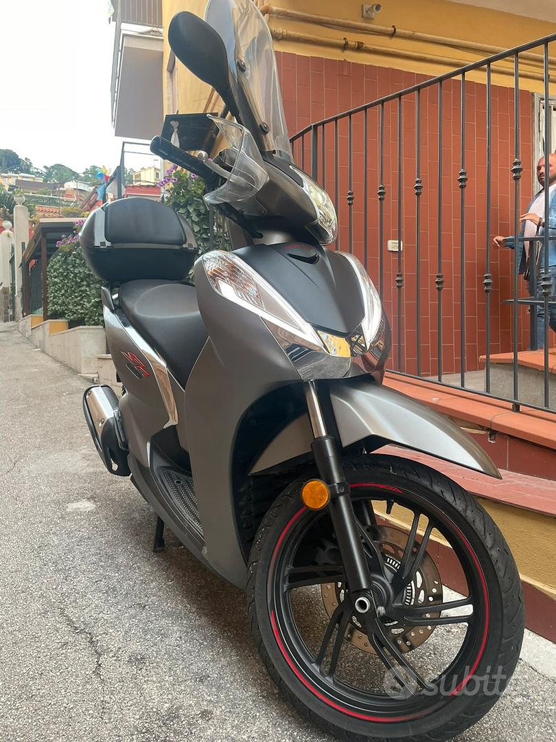 Sh 300 - Moto e Scooter In vendita a Napoli