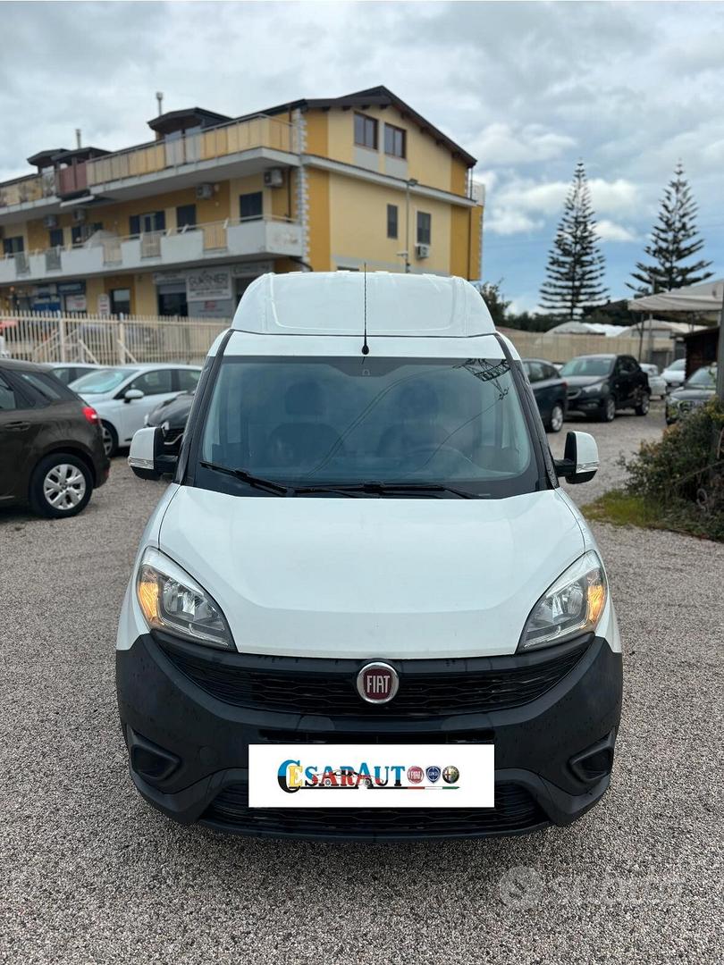 Fiat Doblò Tetto Alto con SPONDA CARICATRICE - Veicoli commerciali In ...