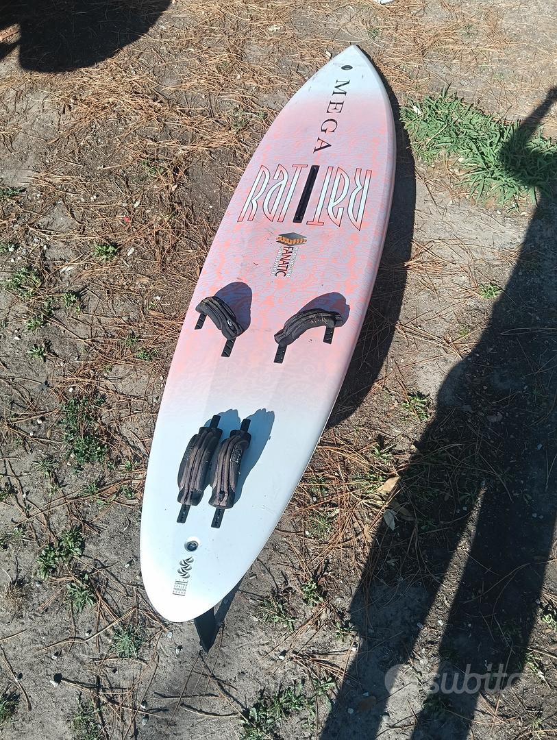 Tavola windsurf anni 90 - Sports In vendita a Grosseto