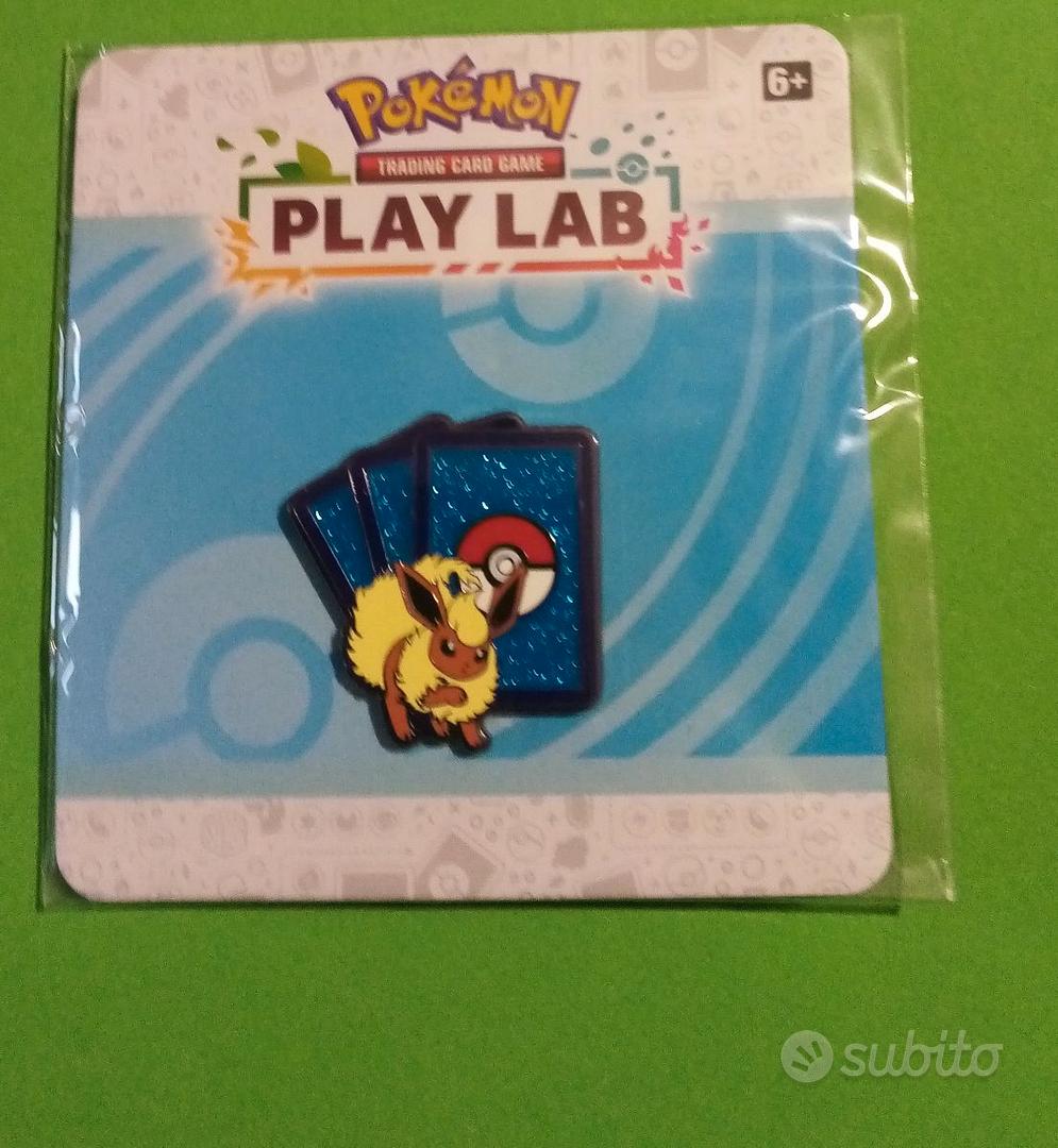 pokemon spilla flareon lucca comics 2024 play lab - Collezionismo In ...