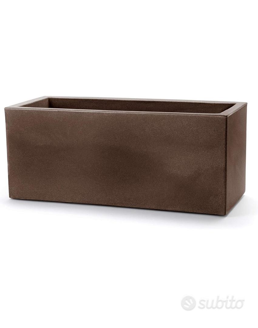 Fioriere Teraplast 60cm colore Bronzo - Giardino e Fai da te In vendita ...