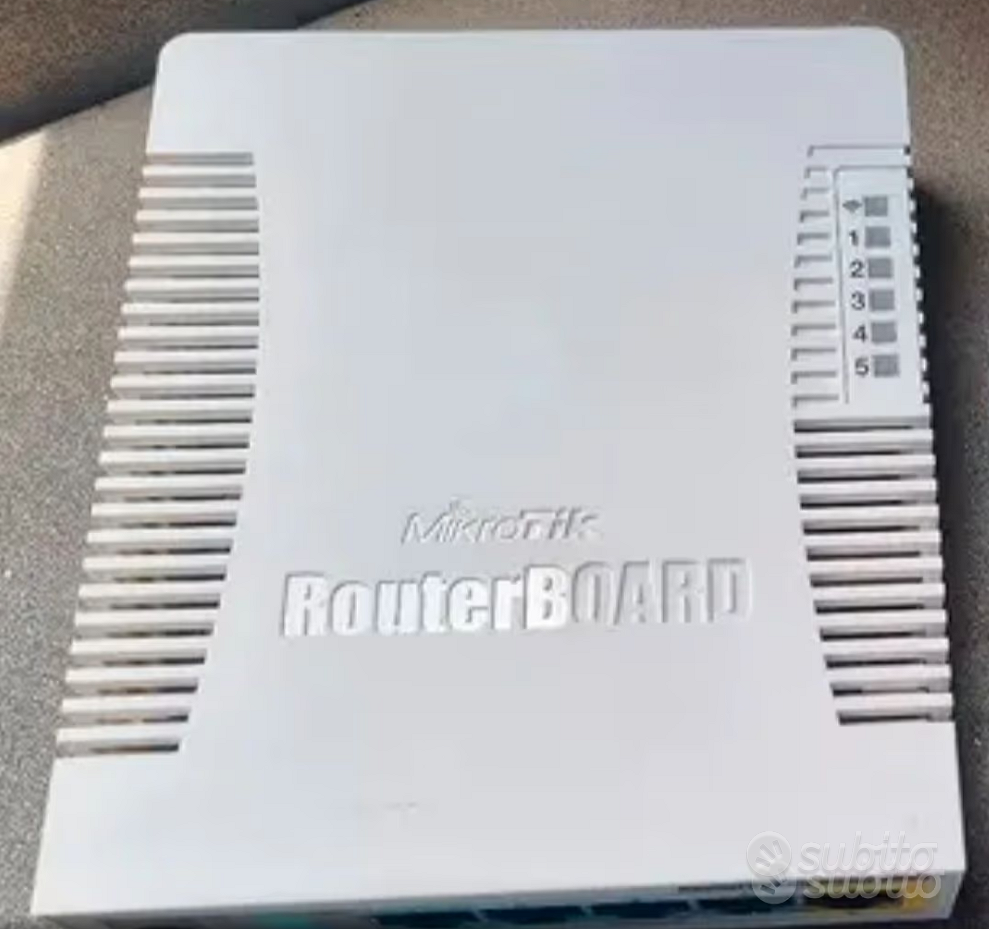 Router MikroTik RouterBOARD 951Ui 2HnD - Informatica In vendita a Firenze
