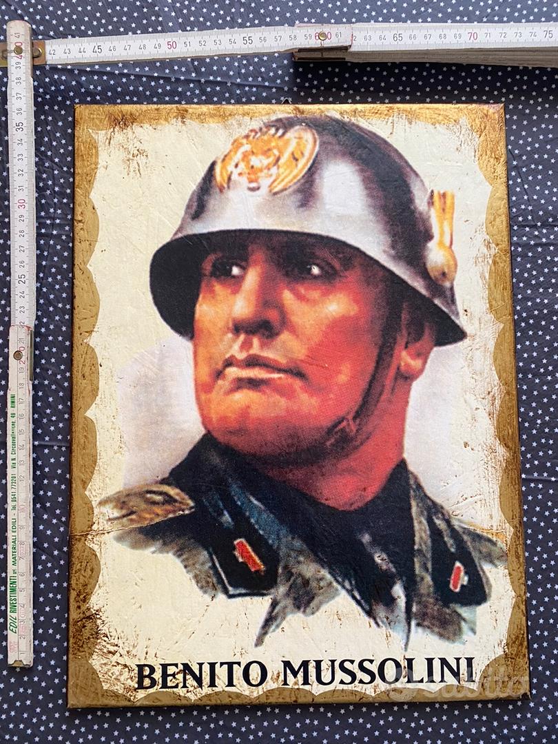 Benito Mussolini - effigie su base in legno - Collezionismo In vendita ...