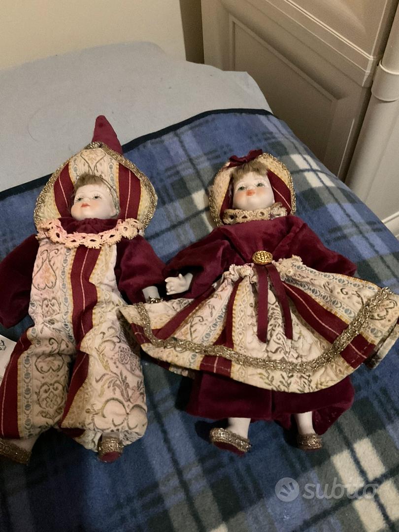 Bambole in porcellana tenute bene - Collezionismo In vendita a Pavia