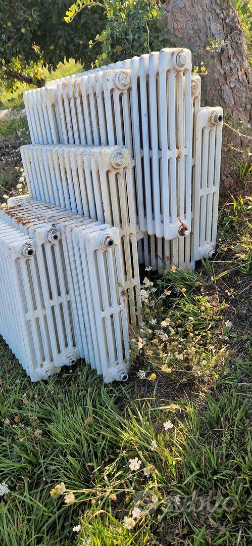 Radiatori Termosifoni in ghisa - Arredamento e Casalinghi In vendita a ...