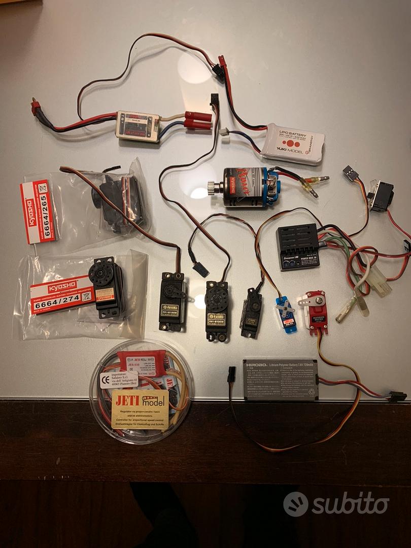Servocomandi futaba modellismo - Collezionismo In vendita a Latina