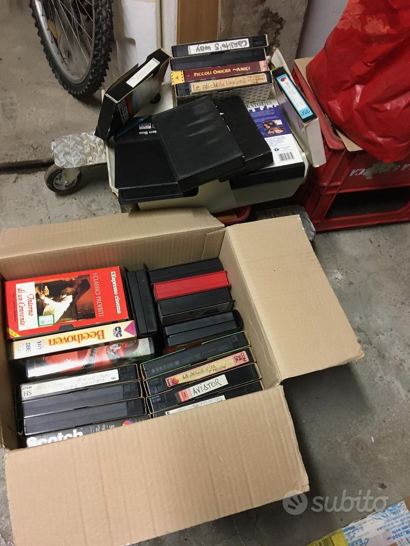 Cassette VHS Amatoriali e non- - Musica e Film In vendita a Savona
