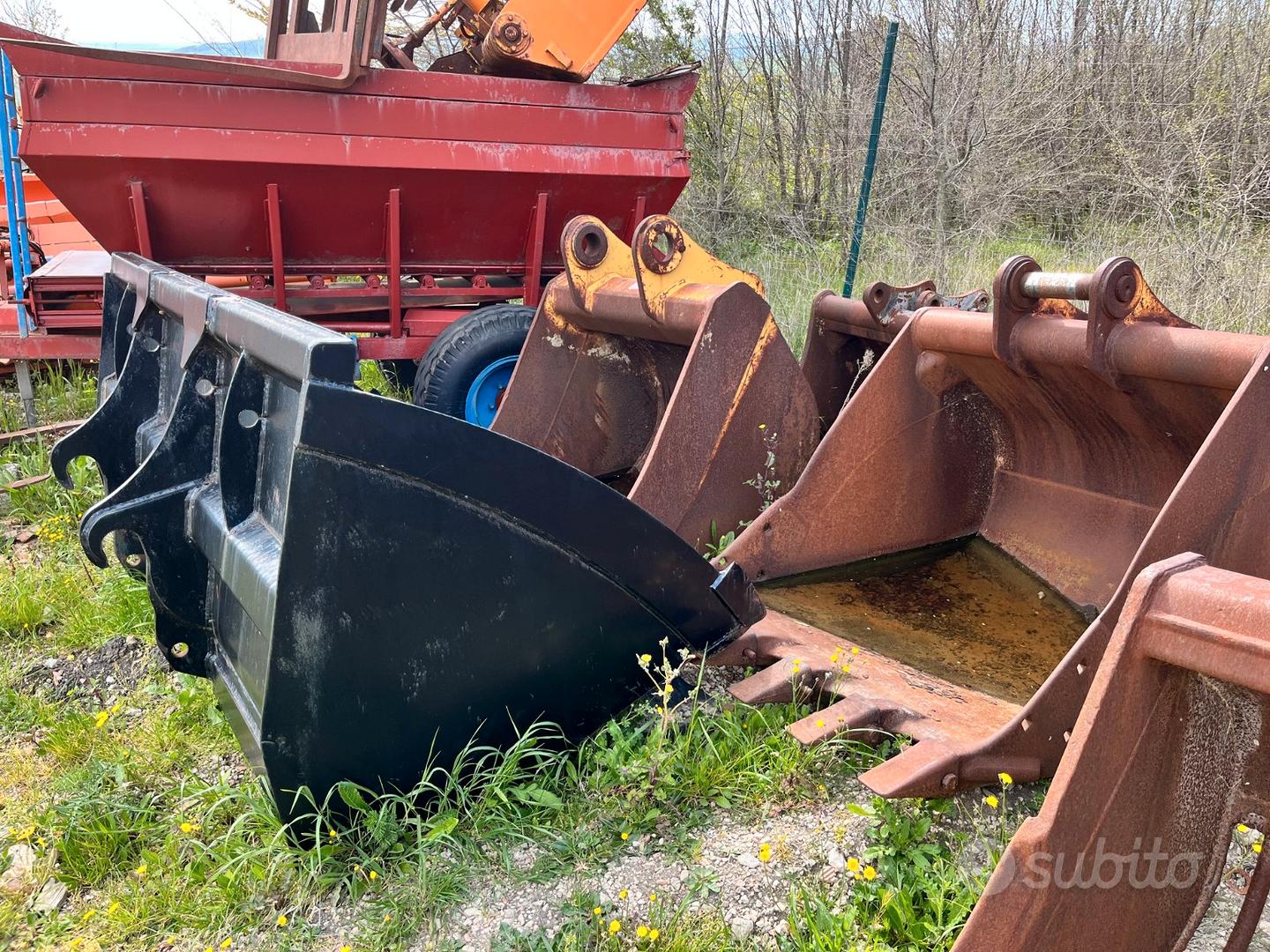 Subito - Schiavone Giovanna S.r.l. - Benne escavatore,miniescavatore ...