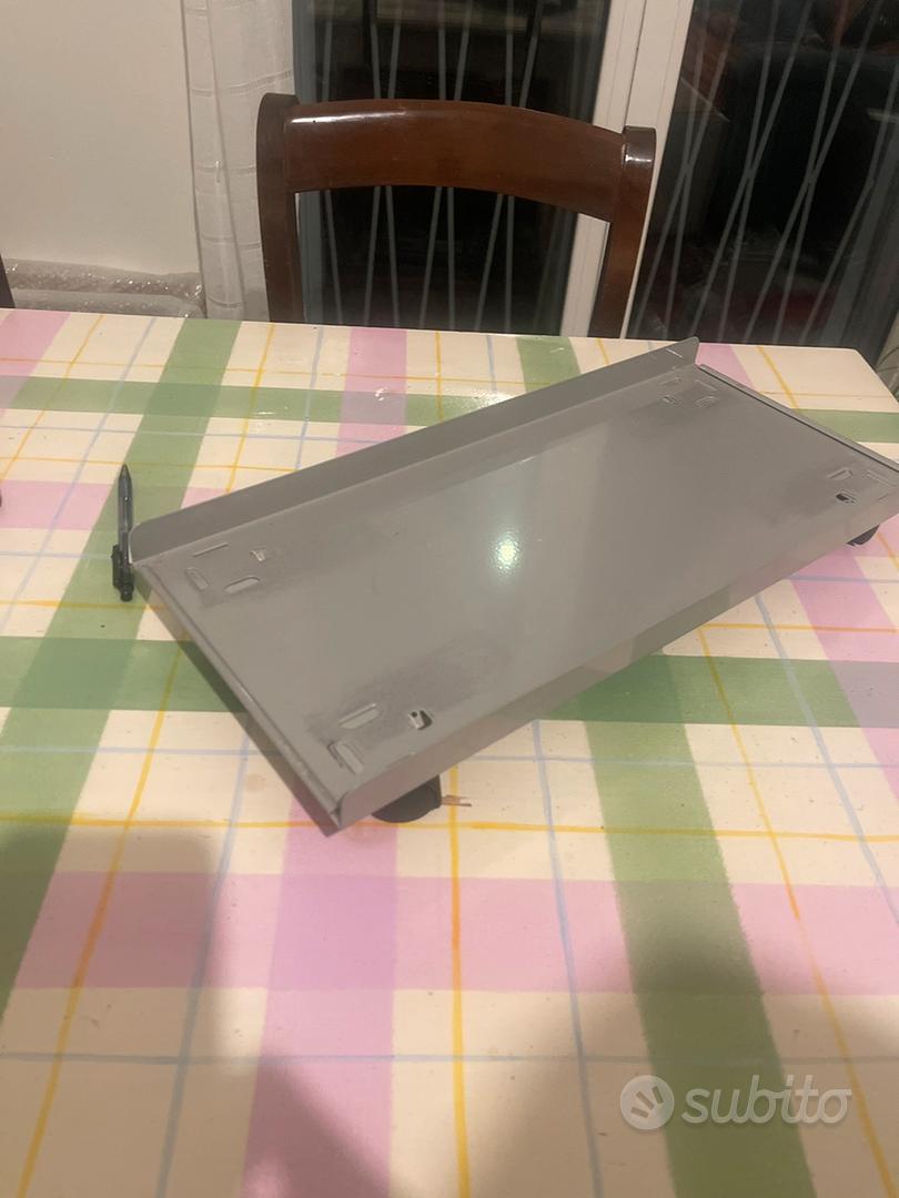 Supporto per Tower pc IKEA - Informatica In vendita a Milano