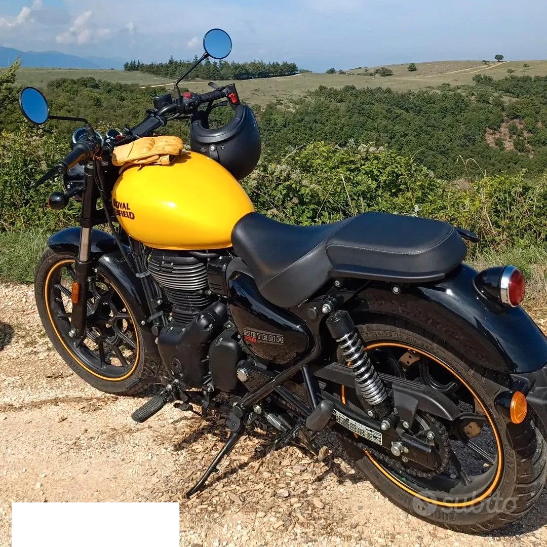 Royal Enfield Meteor 350 Fireball Yellow - 2022 - Moto e Scooter In ...