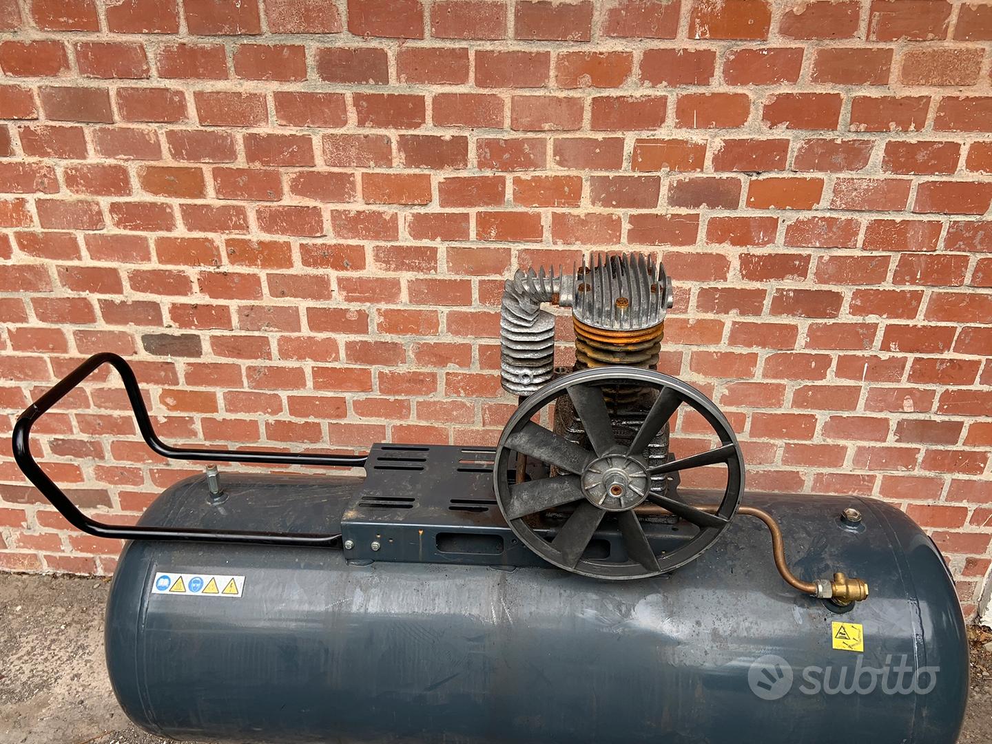 Compressore 200 litri anno 2023 - Giardino e Fai da te In vendita a Bologna