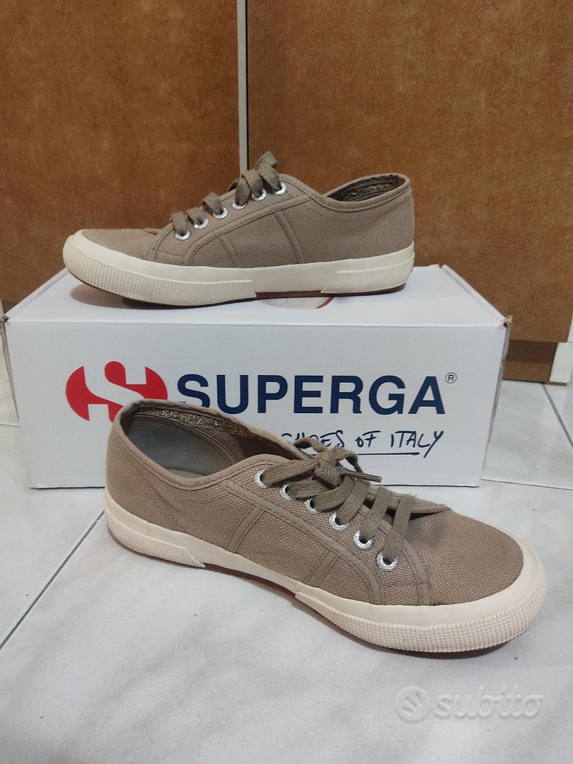 Scarpe Superga 2750 Classic Beige (incl. 2° paio) - Abbigliamento e ...
