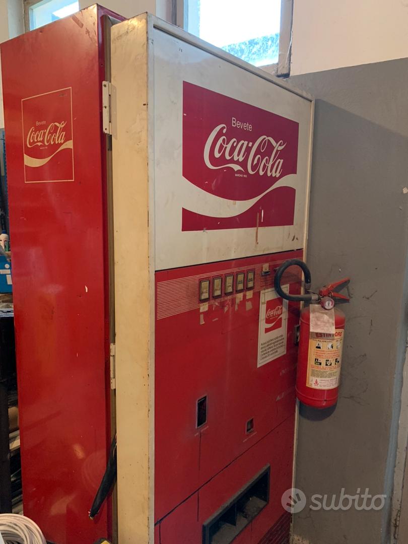 Distributore bibite della COCA COLA - Arredamento e Casalinghi In ...