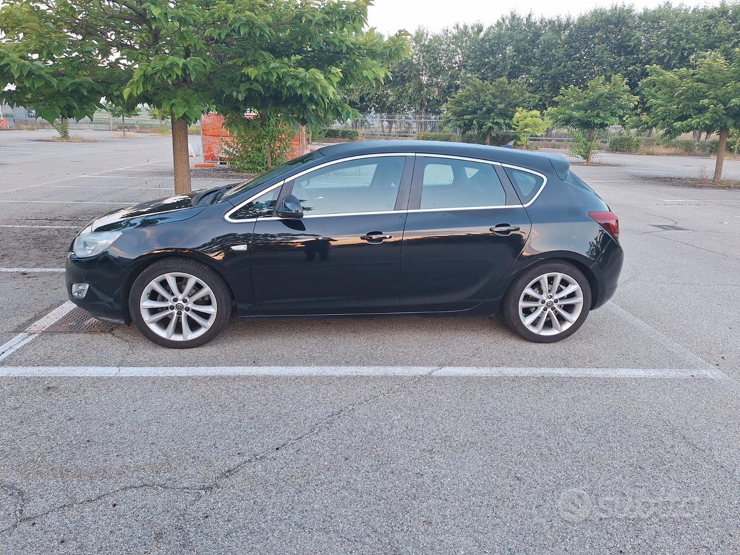 opel astra j 2010 - Auto In vendita a Torino