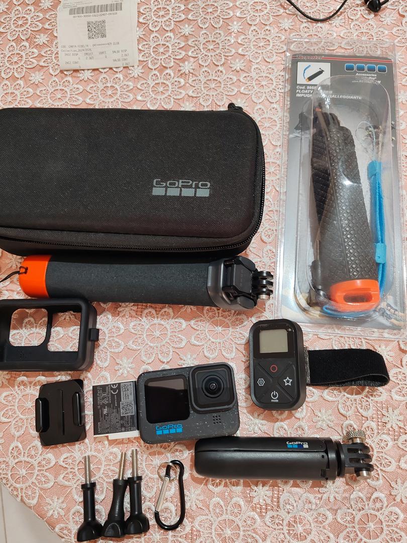 Gopro Hero Black 12 pacchetto full e con garanzia - Fotografia In ...
