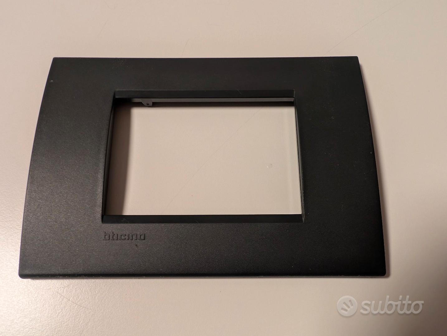 22 Placche BTicino Living Light nere antracite - Giardino e Fai da te ...