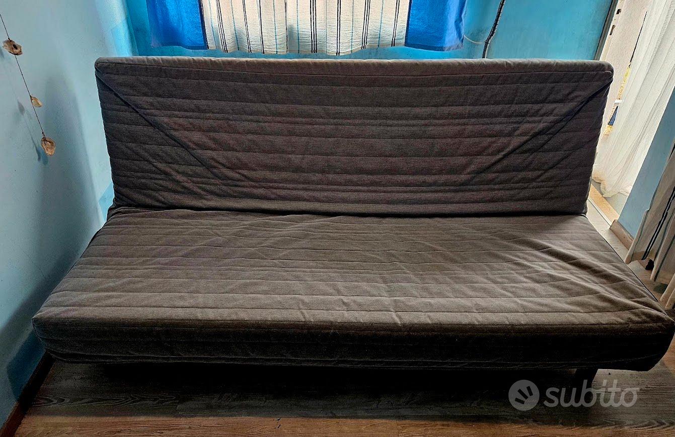 Divano letto, sfoderabile lungo 200 cm e largo 150 - Arredamento e ...