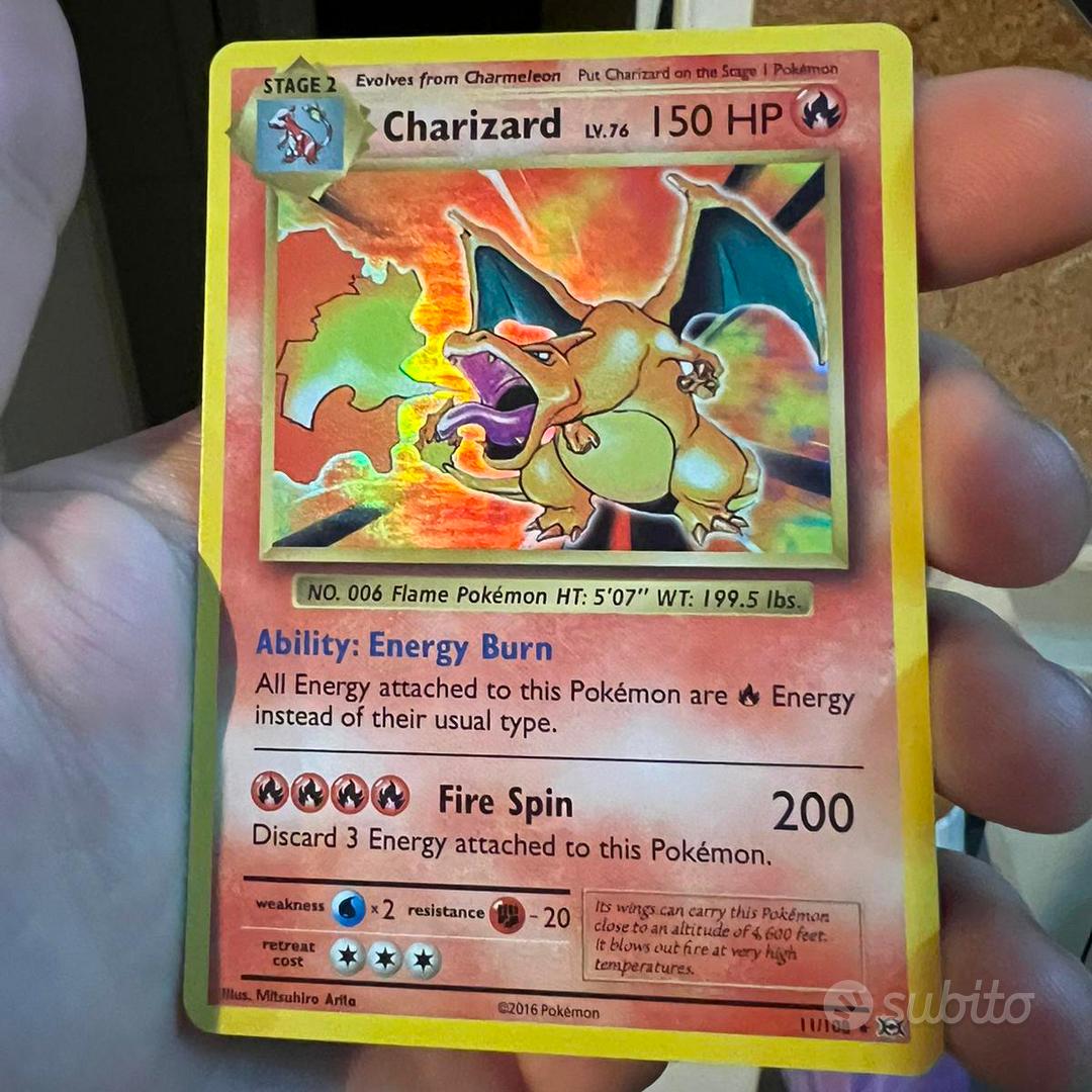 Carta Charizard pokemon - Collezionismo In vendita a Siena
