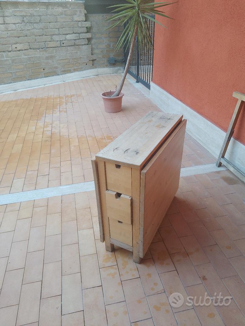 TAVOLO RICHIUDIBILE - Arredamento e Casalinghi In vendita a Roma TAVOLO RICHIUDIBILE - Arredamento e Casalinghi In vendita a Roma