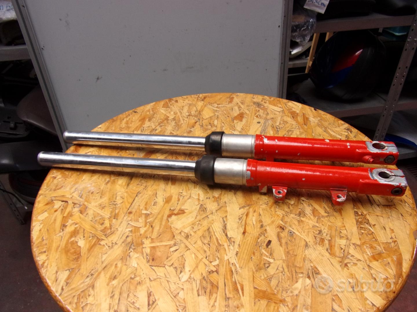 Subito - Celani-Raponi - Forcella moto guzzi le mans 850 prima serie ...