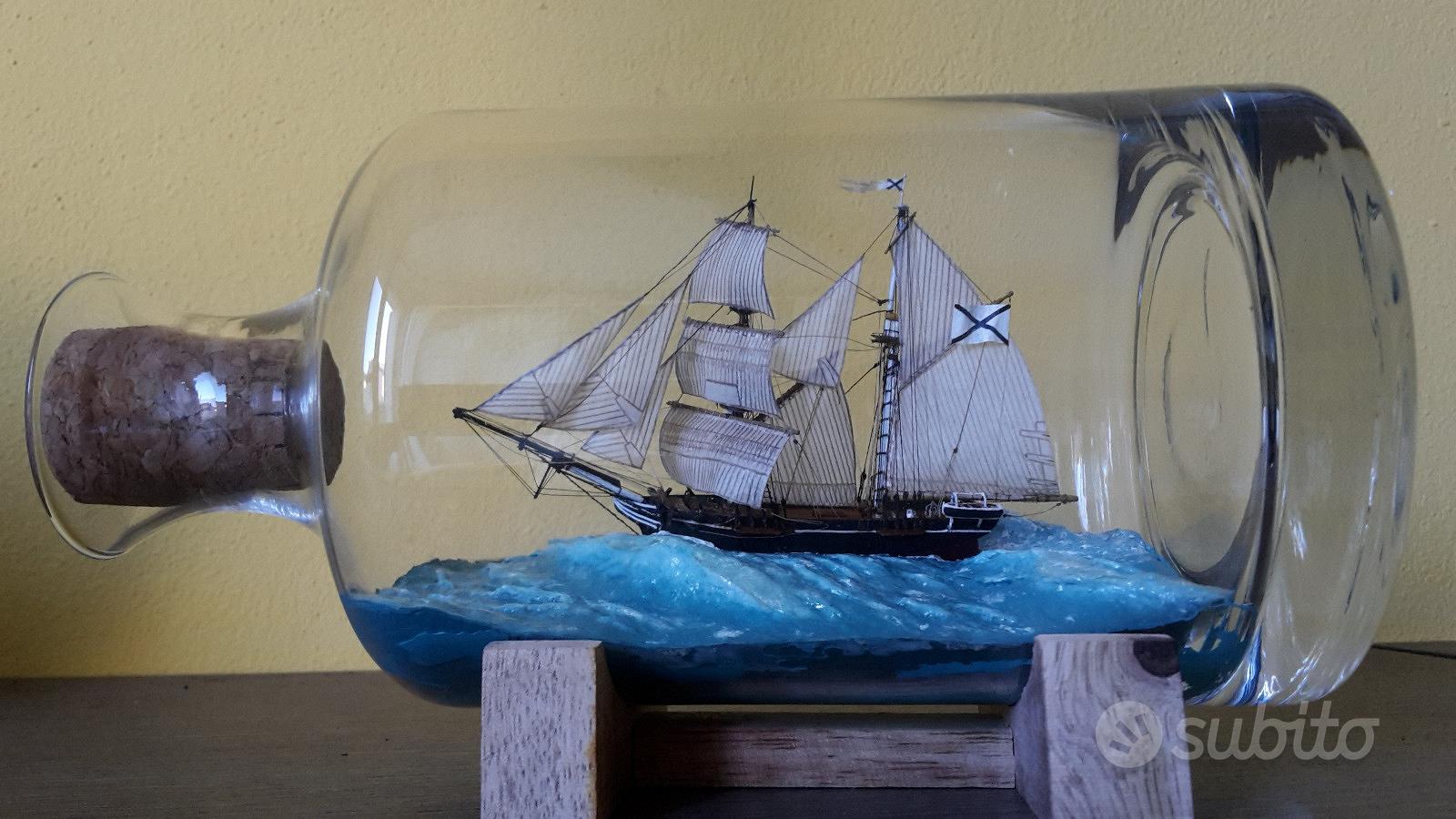 Modellino BAIKAL nave in bottiglia - Collezionismo In vendita a La Spezia