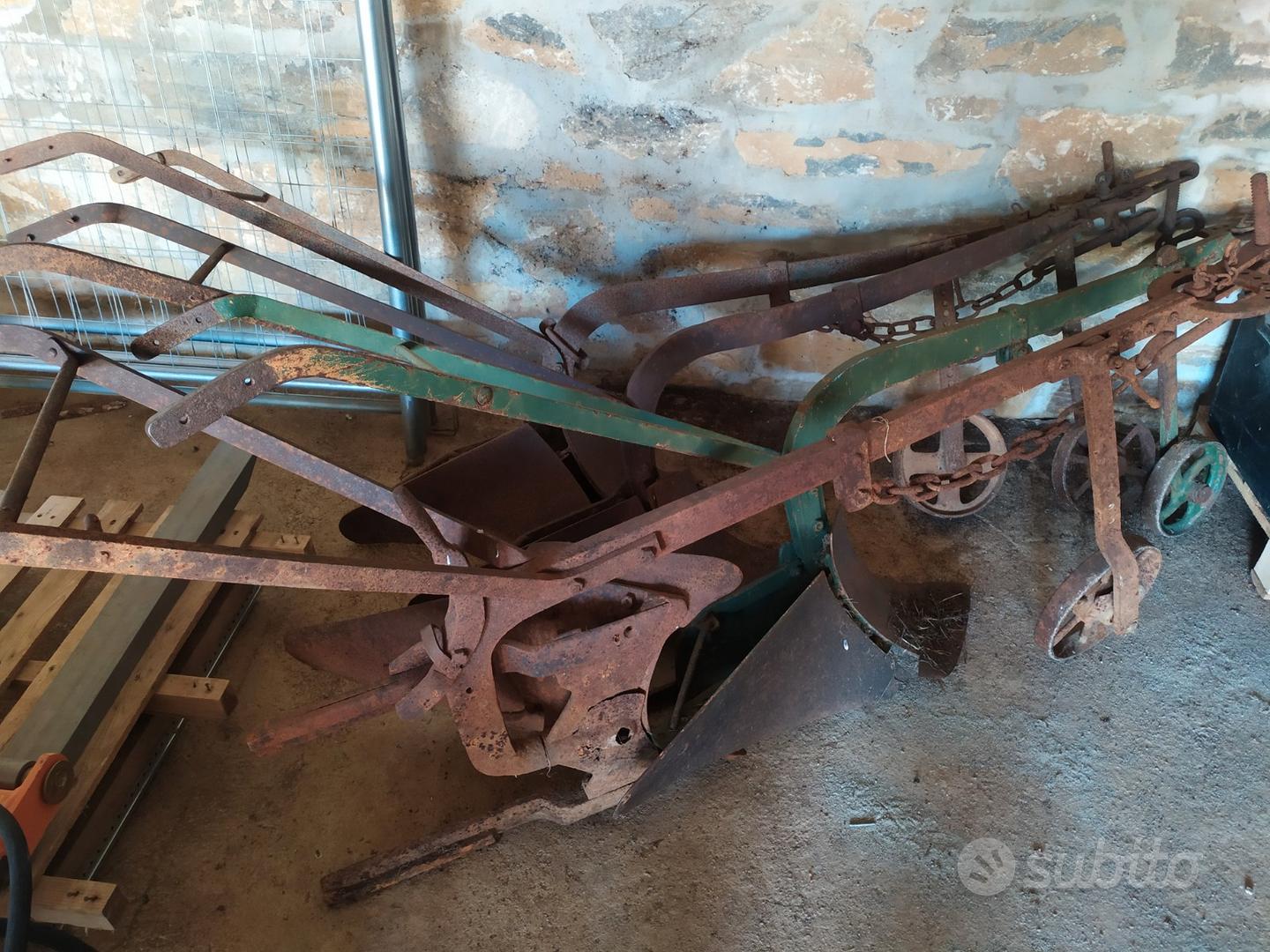 Aratri antichi per giardino vintage - Giardino e Fai da te In vendita a ...