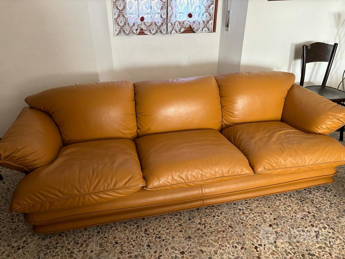 Set divano e poltrone in pelle: in stile vintage - Arredamento e ...