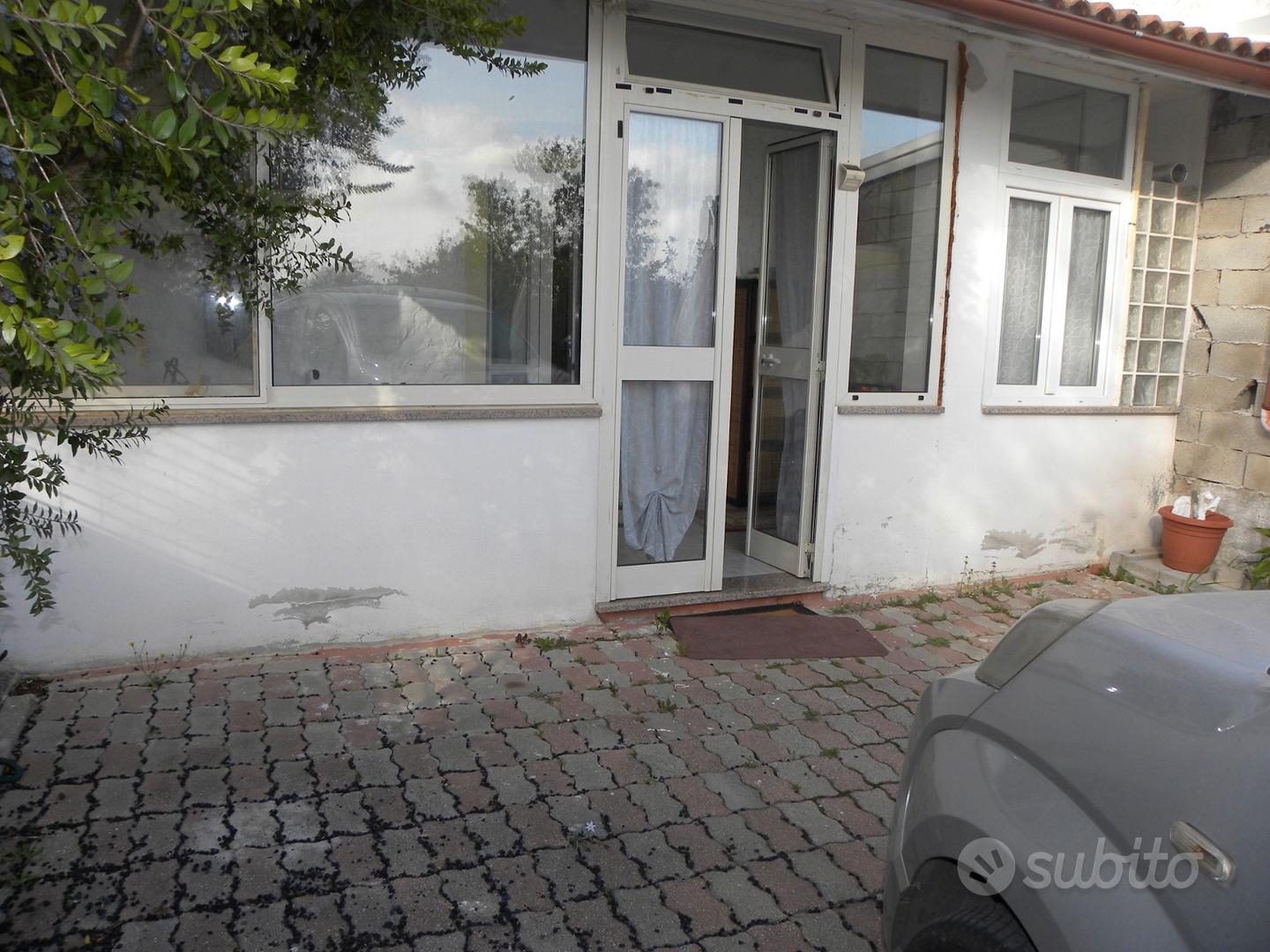Villetta a schiera con giardino privato - Ville singole e a schiera In ... Villetta a schiera con giardino privato - Ville singole e a schiera In ...