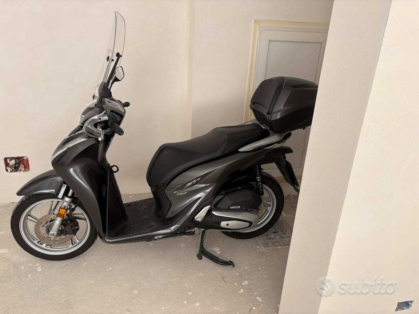 HONDA SH 150 del 2022 - Moto e Scooter In vendita a Roma