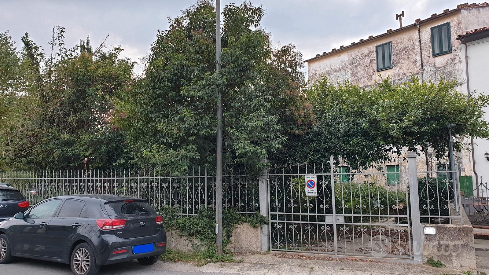 Fabbricato con terreno e annesso agricolo - Terreni e rustici In ... Fabbricato con terreno e annesso agricolo - Terreni e rustici In ...