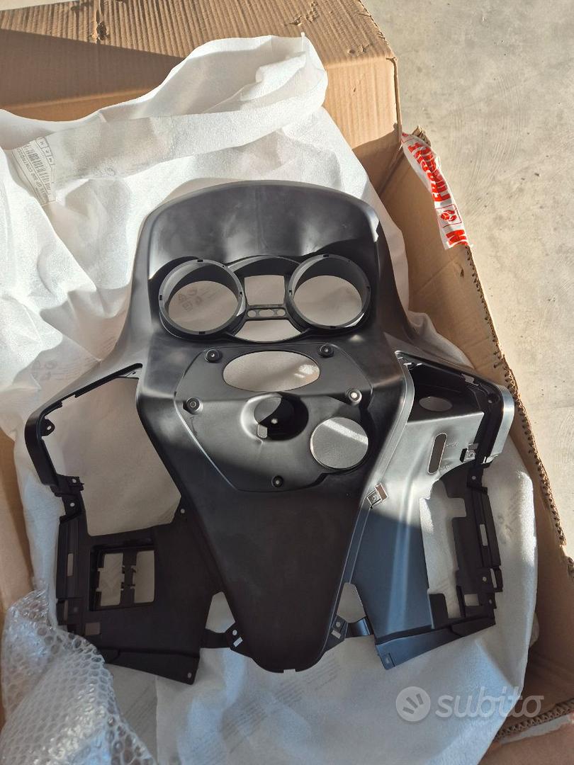 Retroscudo NUOVO gilera gp 800 e aprilia srv 850 - Accessori Moto In ...