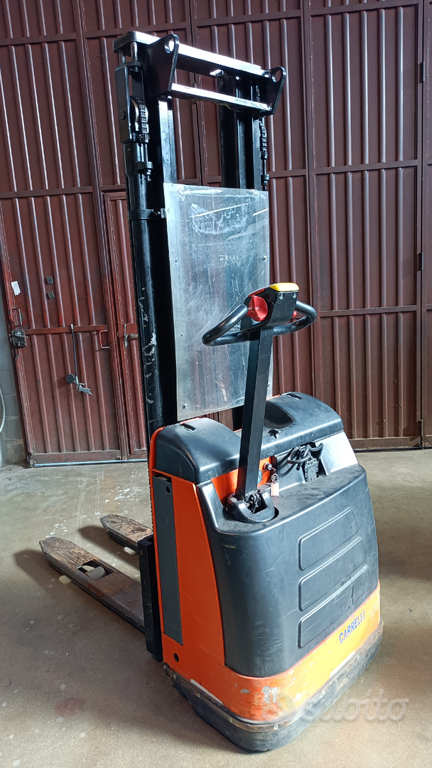 Transpallet a colonna da 10 a 16Q fino a 5,4 mt - Veicoli commerciali ...