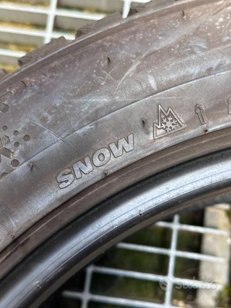 pneumatici invernali Kumho 225/55/R18 - Accessori Auto In vendita a Torino