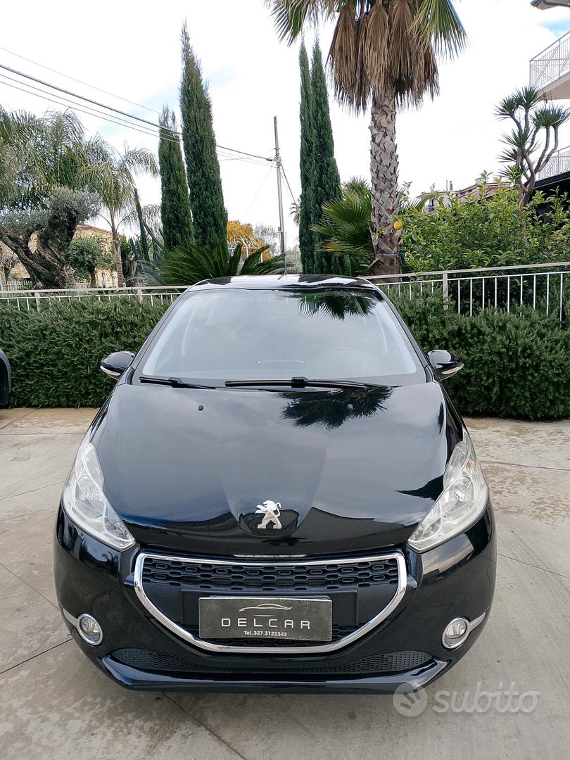 Subito - DELCAR - Peugeot 208 1.2 VTi 82 CV 5 porte Allure - Auto In ...