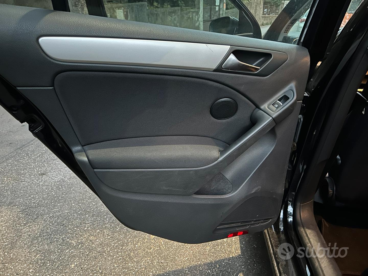 Interni portiera golf VI - Accessori Auto In vendita a Genova