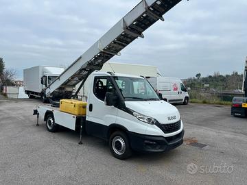 Subito - AUTOCAR SUD SNC - IVECO DAILY 35S14 SCALA MOBILE BOCKER 33,5m ...