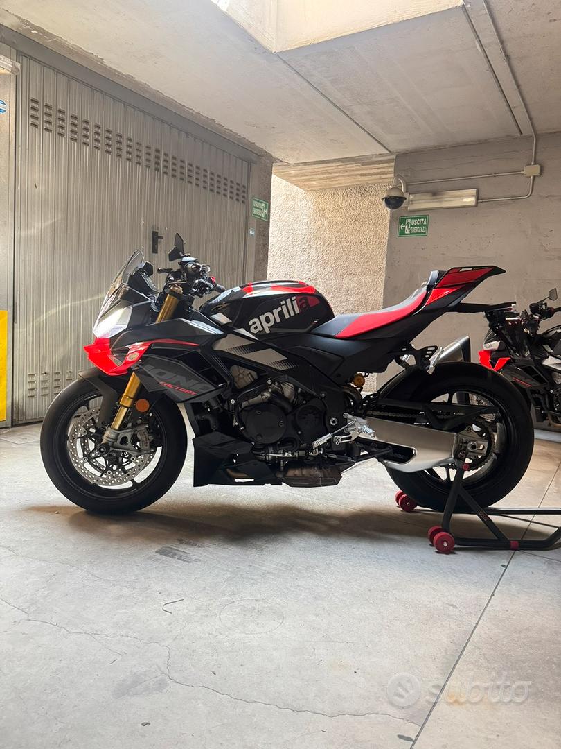 Aprilia tuono V4 factory 2025 - Moto e Scooter In vendita a Monza e ...