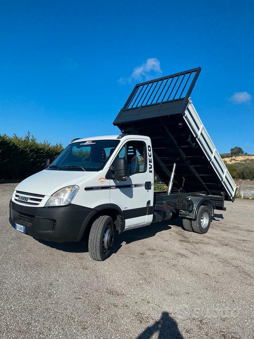 Subito - M.C.F. S.R.L. - Iveco Daily 60c15 ribaltabile trilaterale ...