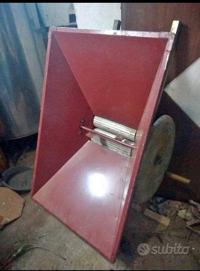 macina uva - Giardino e Fai da te In vendita a Salerno