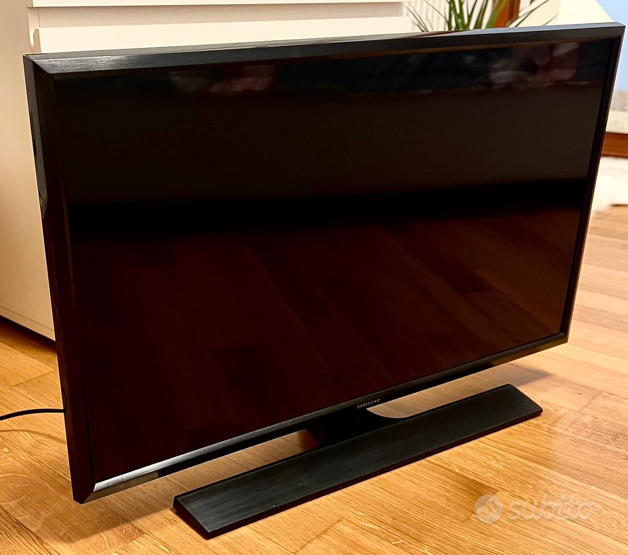 Tv Samsung 28 pollici digitale terrestre integrato - Audio/Video In ...