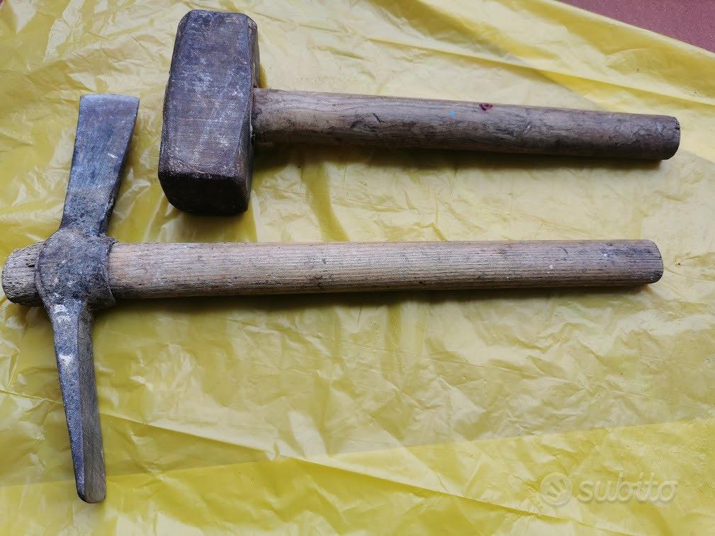 Picchetta + mazzetta ( muratore ) - Giardino e Fai da te In vendita a ...