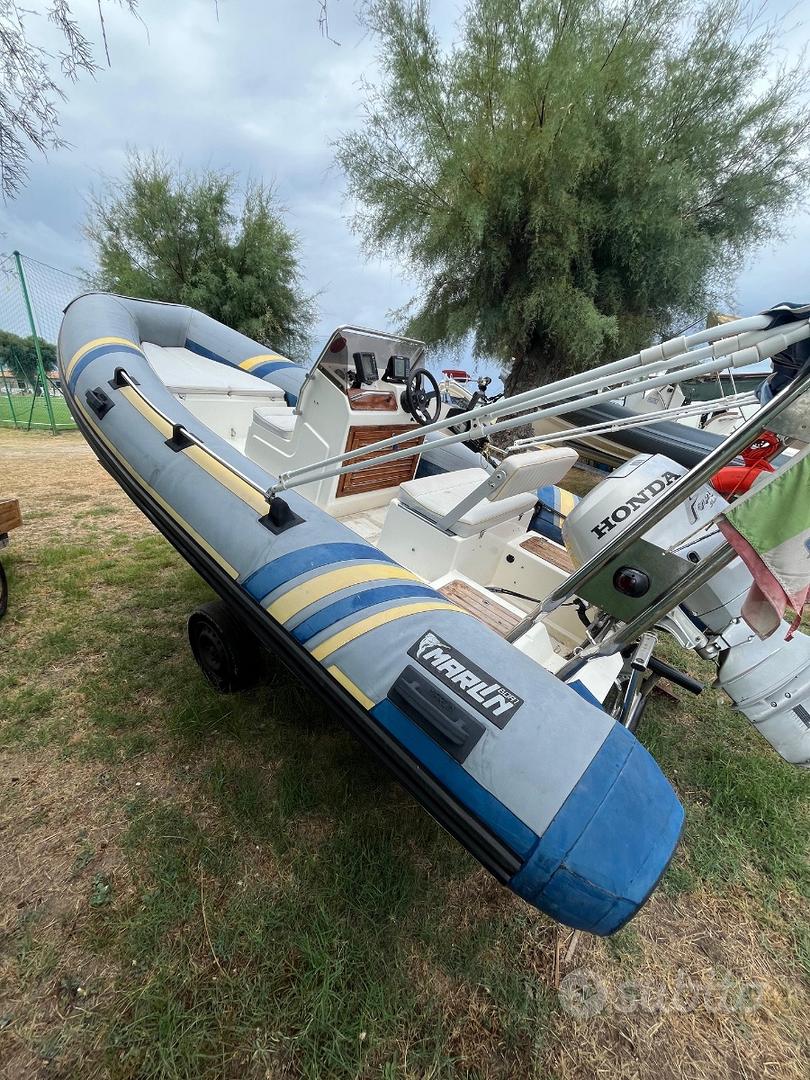 Gommone con motore di 40cv Honda con carrello - Nautica In vendita a ...