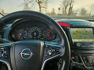 Opel Insignia (2014) – Tenuta Benissimo! - Auto In vendita a Brescia