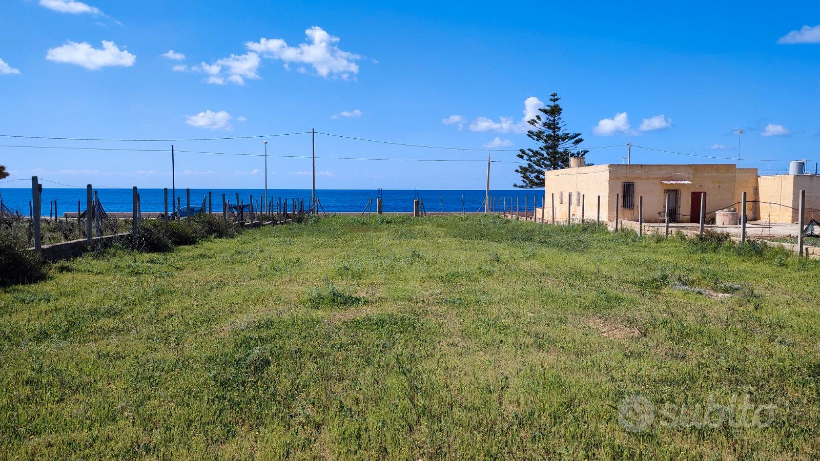 Terreno in riva mare Biscione - Terreni e rustici In vendita a Trapani