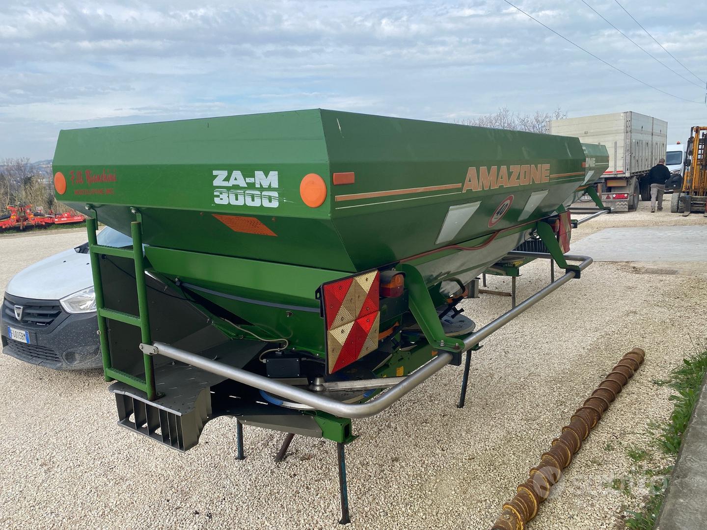 Subito - PIRANI S.A.S - Spandiconcime amazone za-m ultra profis - Veicoli commerciali In vendita ...